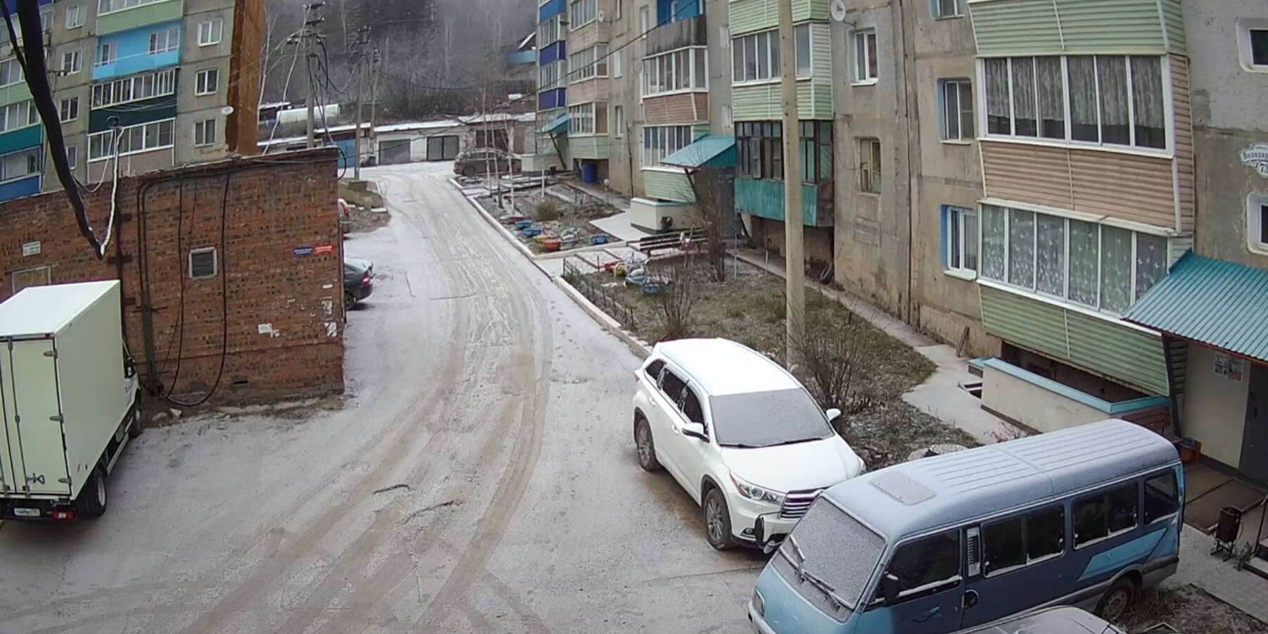 Ust-Kut - Yard - Live Webcam in Russia 🎦