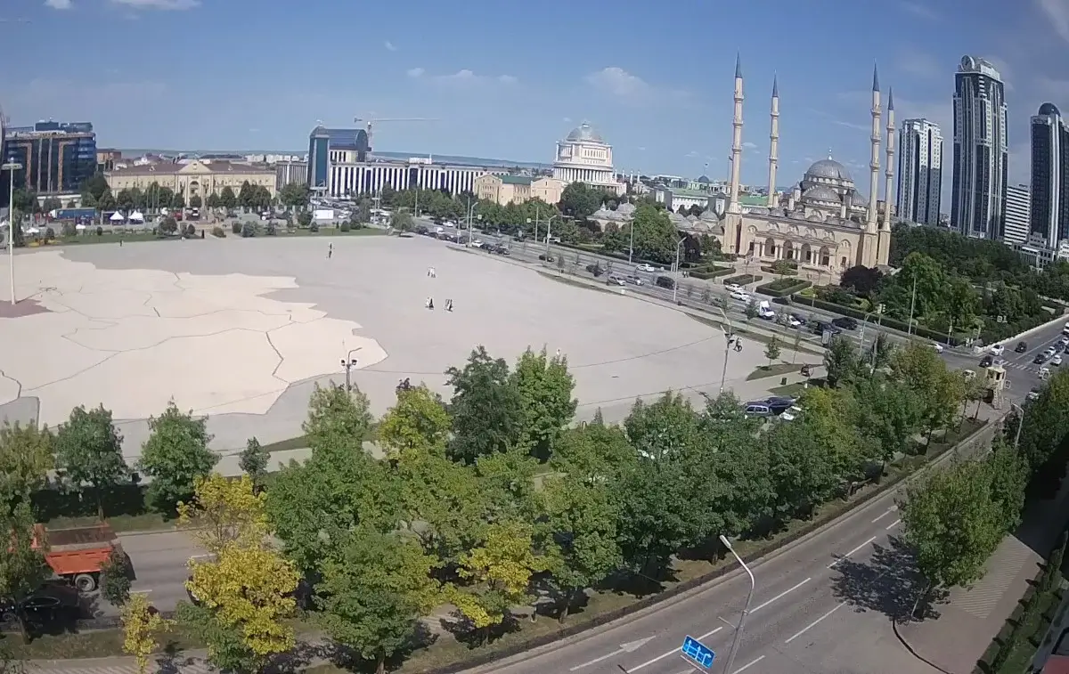 Jantung Masjid Chechnya di Grozny webcam langsung di Rusia 🎦